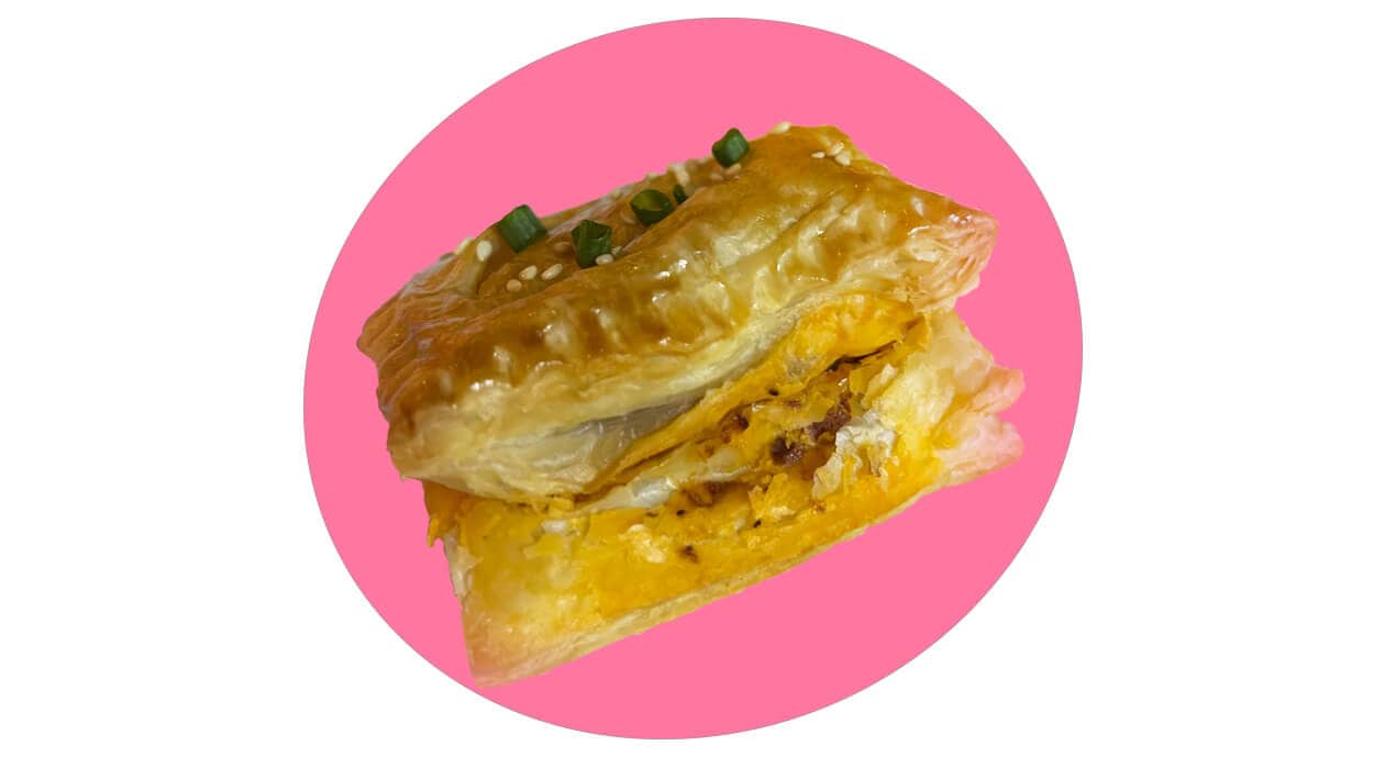 Bulgogi Pizza Puff - Recipe