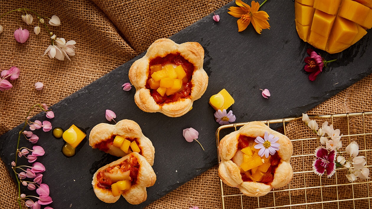 Mango Chicken Breast Pizza Puff - Recipe