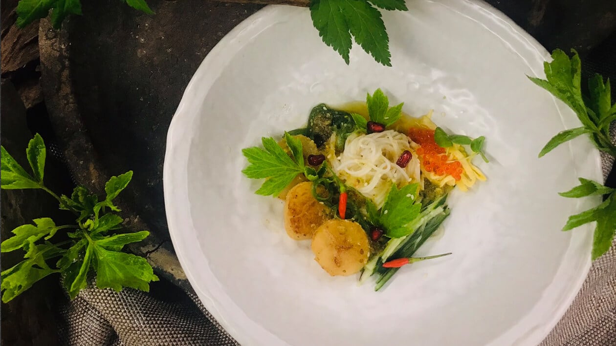 Somen Noodle Salad with Wolffia and Grilled Scallops - Recipe